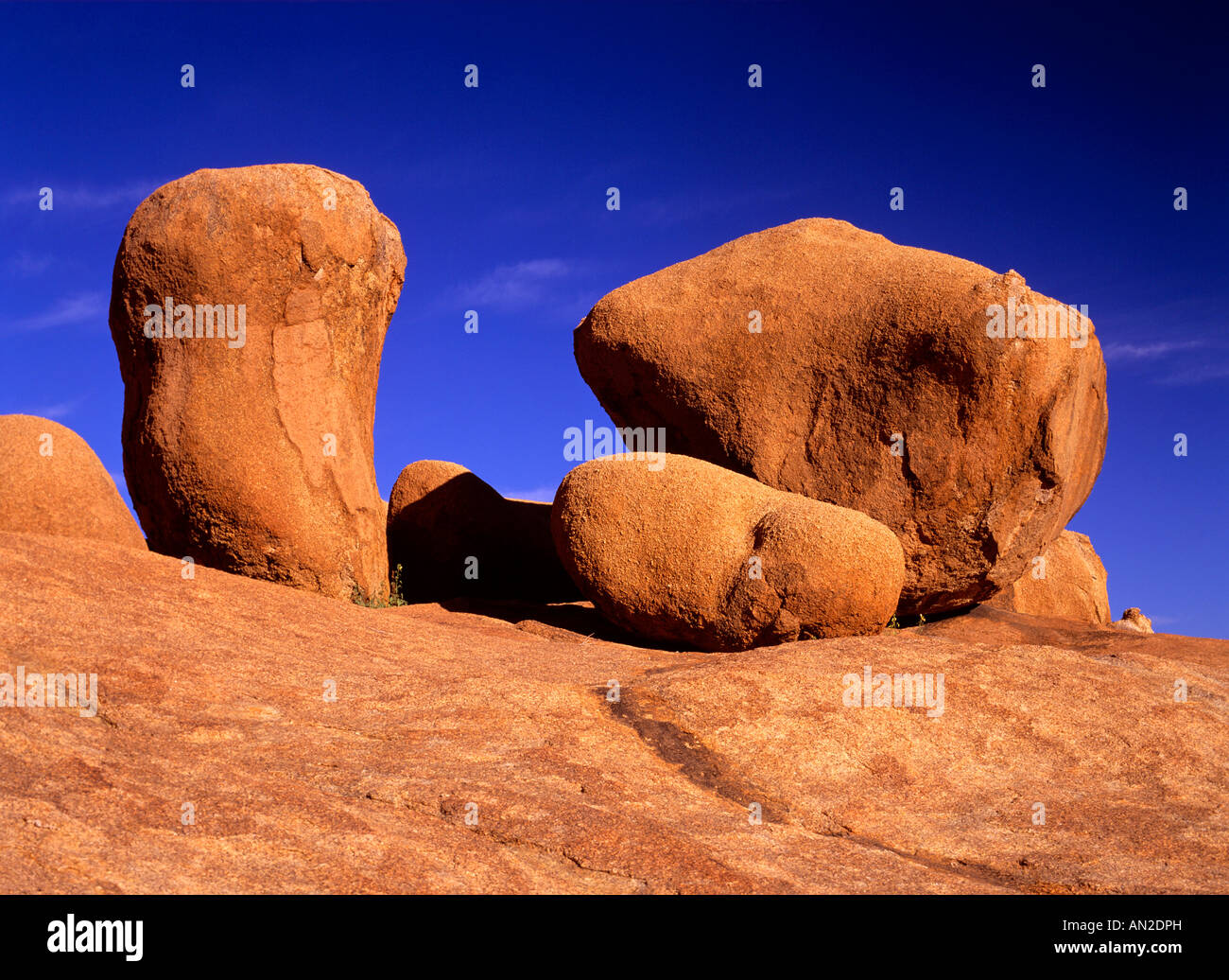 Weathered rock hi-res stock photography and images - Alamy