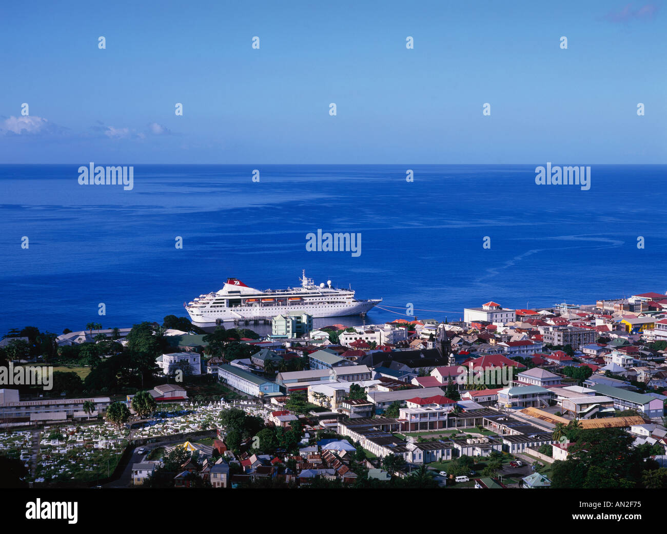 Dominica cruise ship roseau hi-res stock photography and images - Alamy