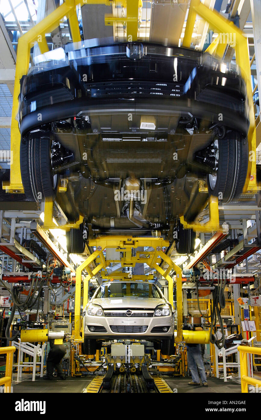 Vauxhall luton motorcar hi-res stock photography and images - Alamy