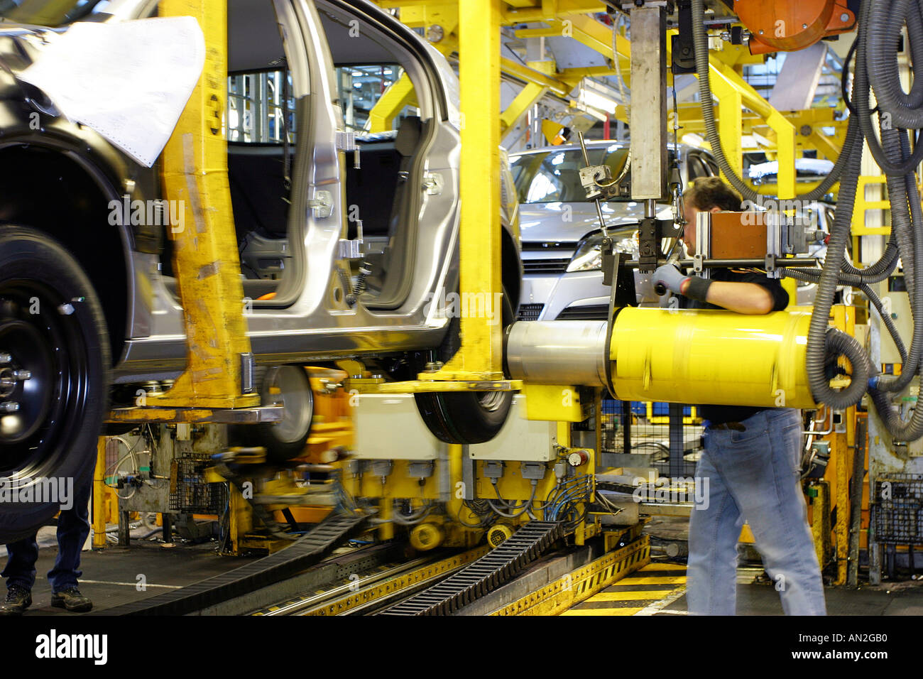 Carplant hi-res stock photography and images - Alamy