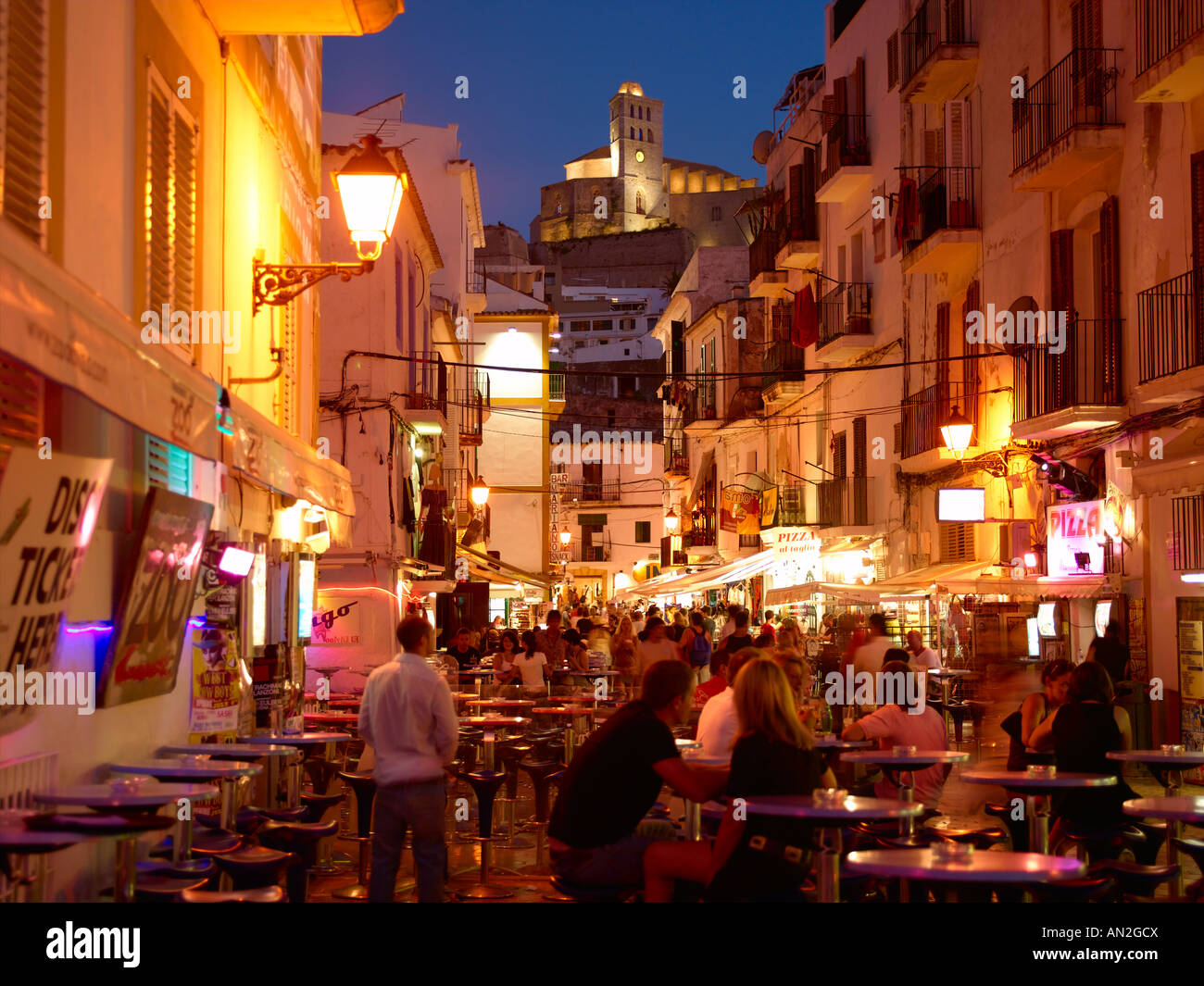 Bar ibiza nightlife hi-res stock photography and images - Alamy