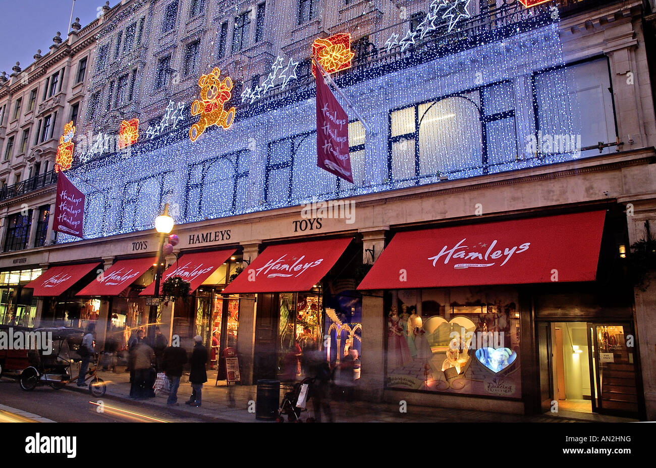 Hamleys toy shop hi-res stock photography and images - Alamy