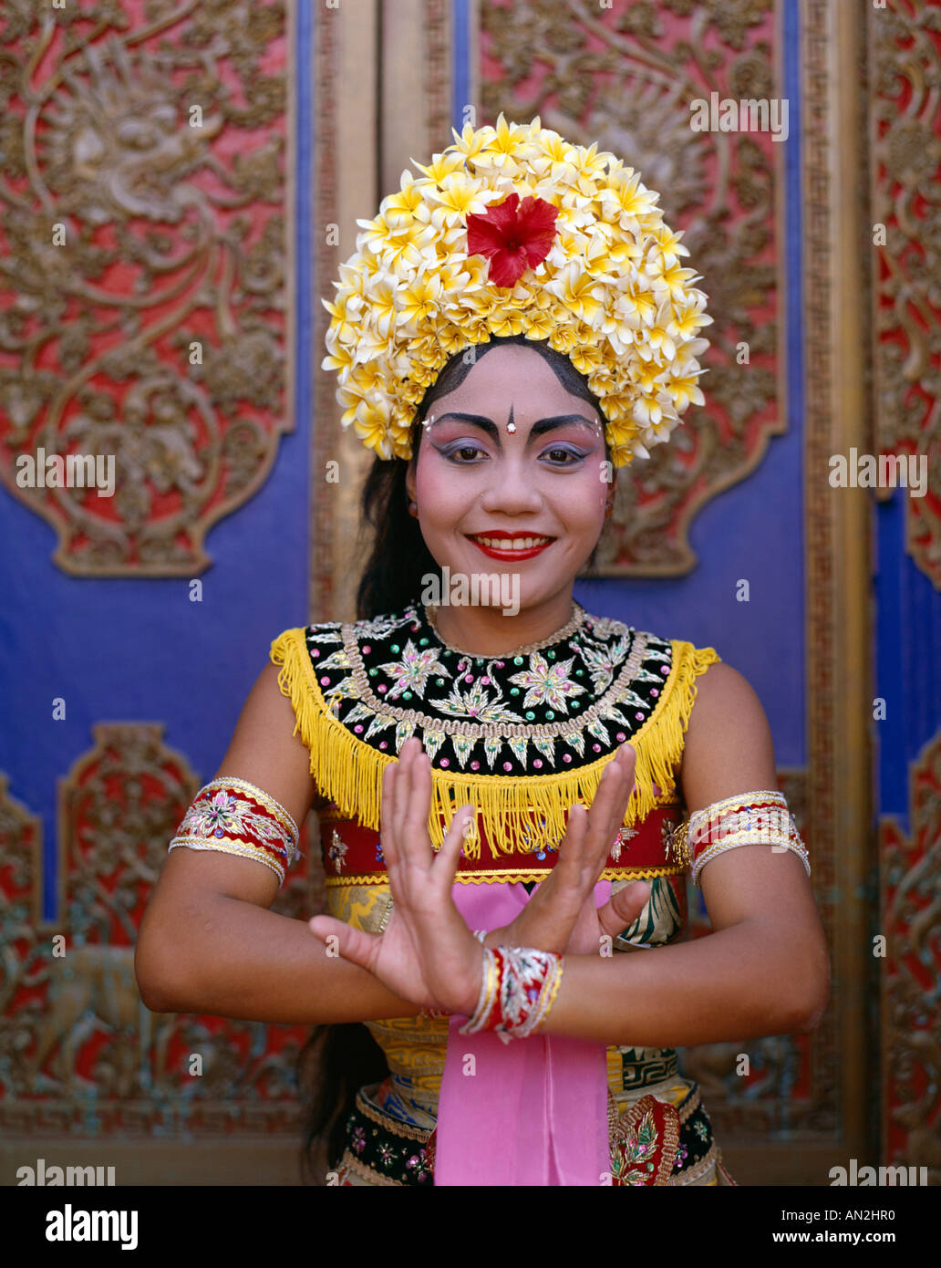 Legong Dancer / Woman Dressed in Traditional Dancing Costume, Bali ...