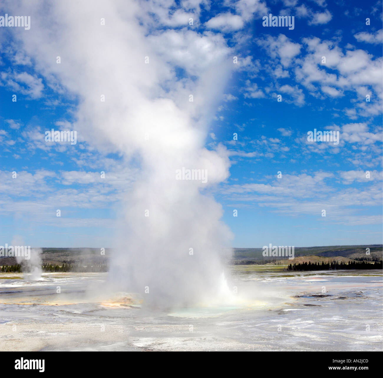 Hydrothermal geysers hi-res stock photography and images - Alamy