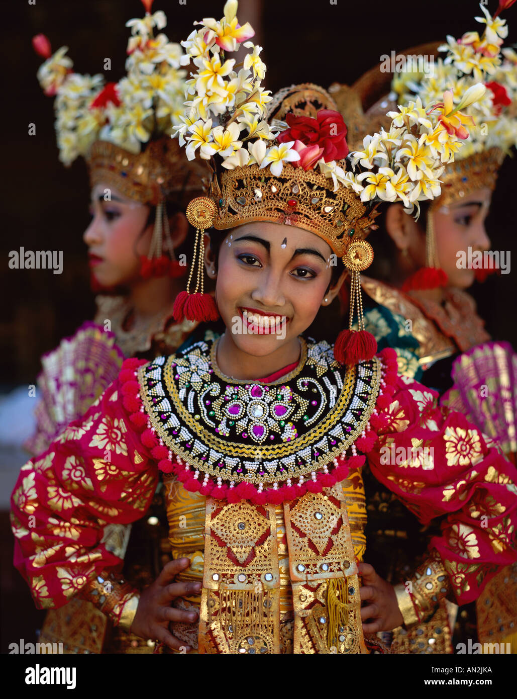 Legong Dancers / Girls Dressed in Traditional Dancing Costume, Bali ...