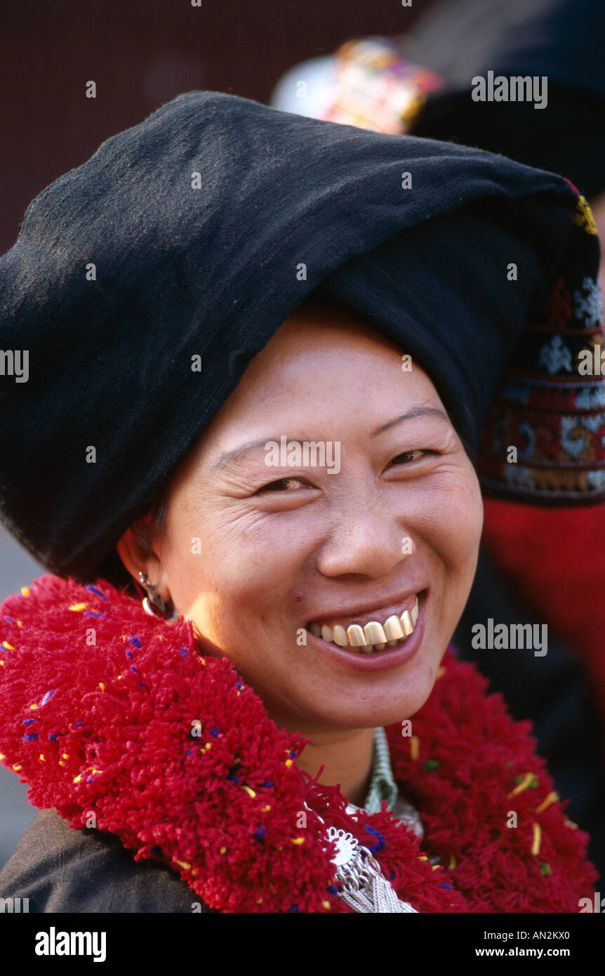 Mien tribe hi-res stock photography and images - Alamy