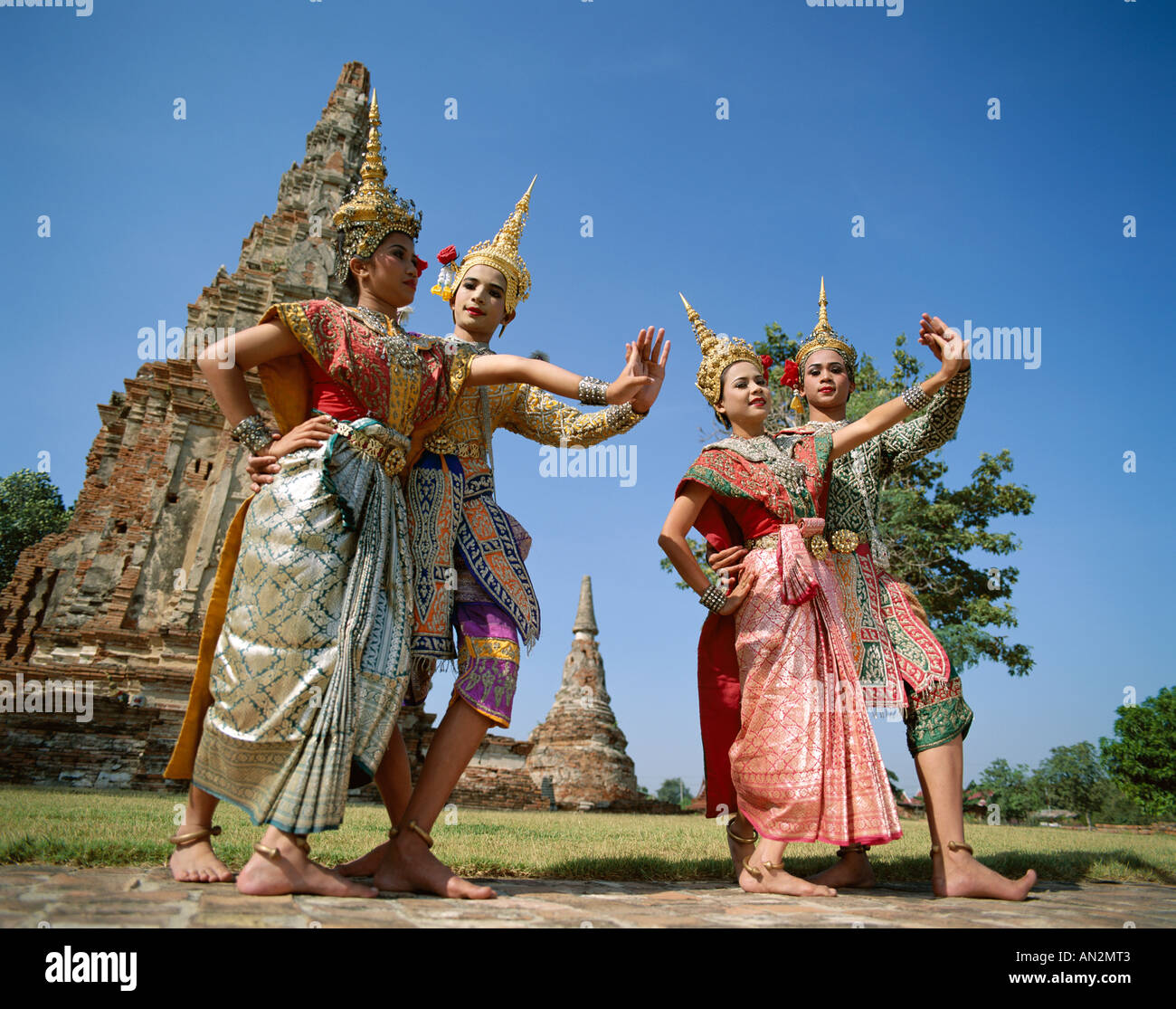 Lakhon Dancers In Traditional Costume High Resolution Stock Photography ...