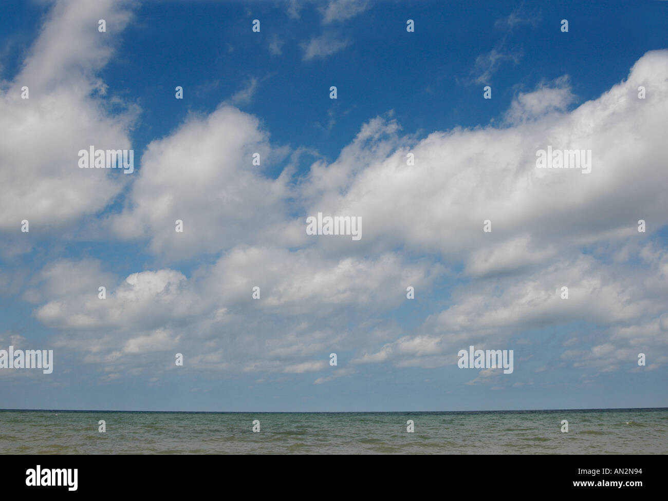 Cumulus blanket hi-res stock photography and images - Alamy