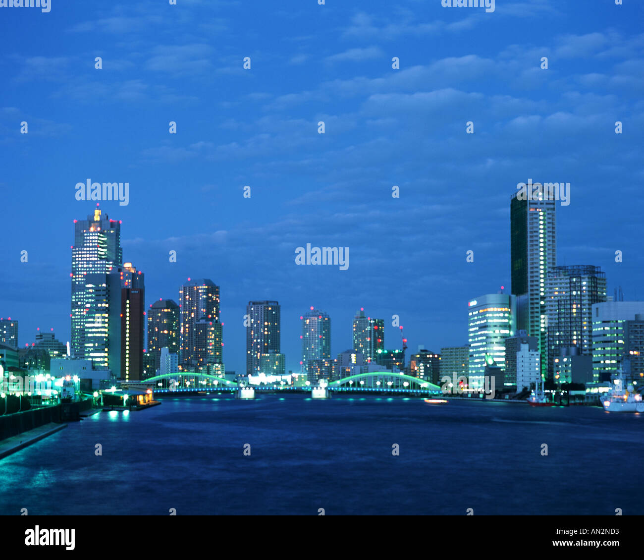 Kachidoki bridge at sumida river hi-res stock photography and images ...