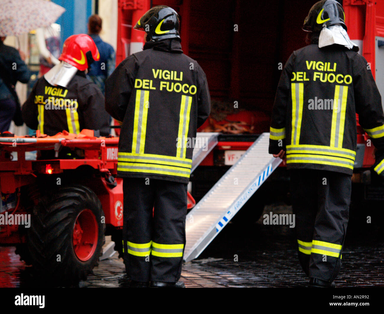 firemen and bomb disposal vehicle in Rome Stock Photo - Alamy