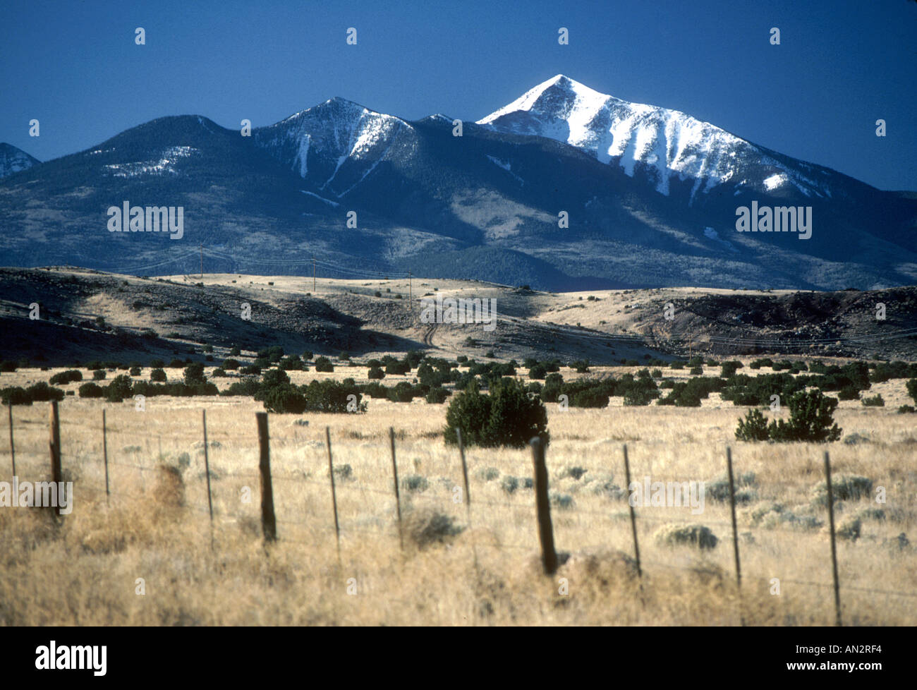 Horizontal humphreys peak hi-res stock photography and images - Alamy