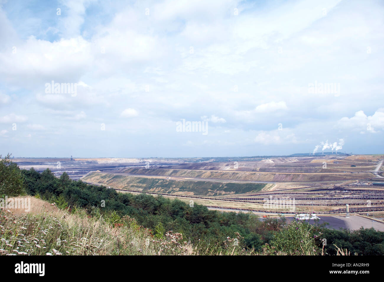 Open cast coal mining hi-res stock photography and images - Alamy
