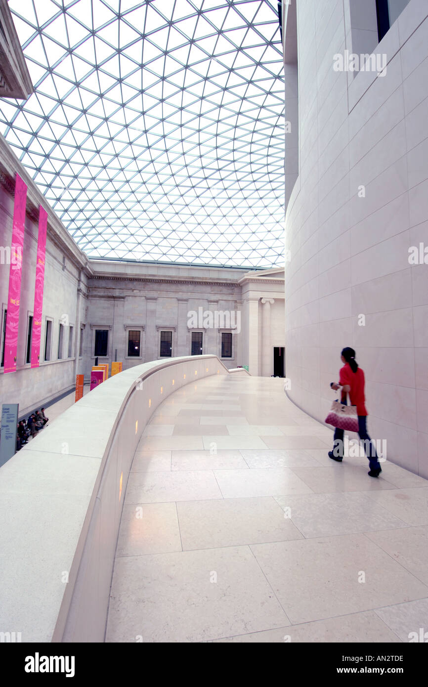 London british museum interior roof hi-res stock photography and images ...