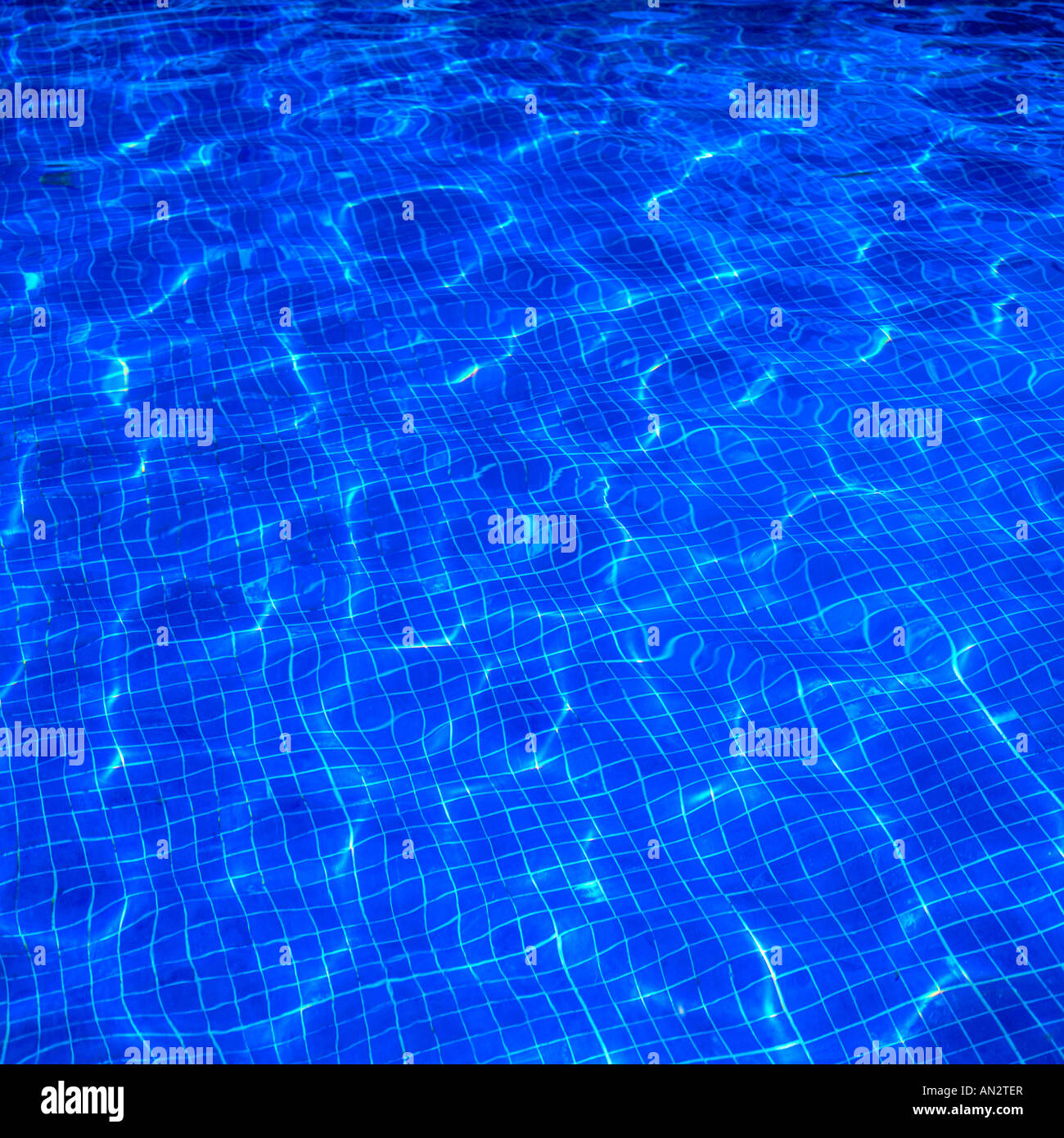 Glistening swimming pool hi-res stock photography and images - Alamy