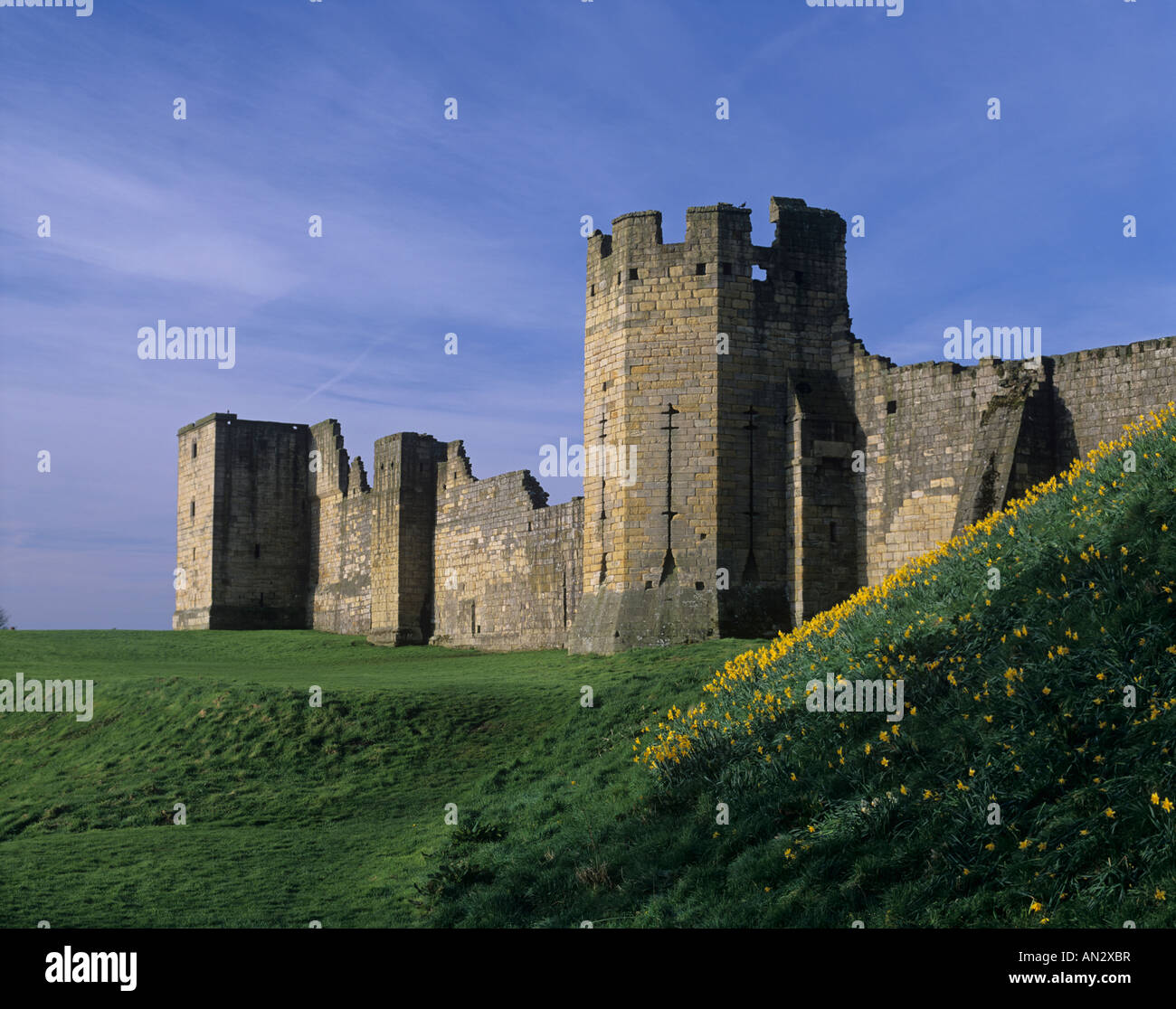 Warkworth castle coquet hi-res stock photography and images - Alamy