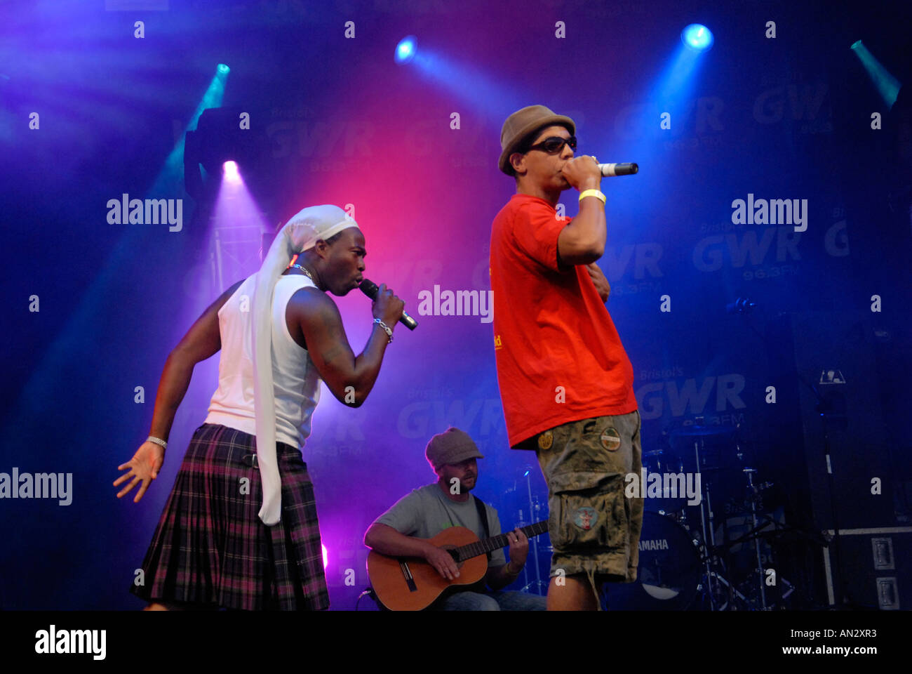 Male singer performing group hi-res stock photography and images - Alamy