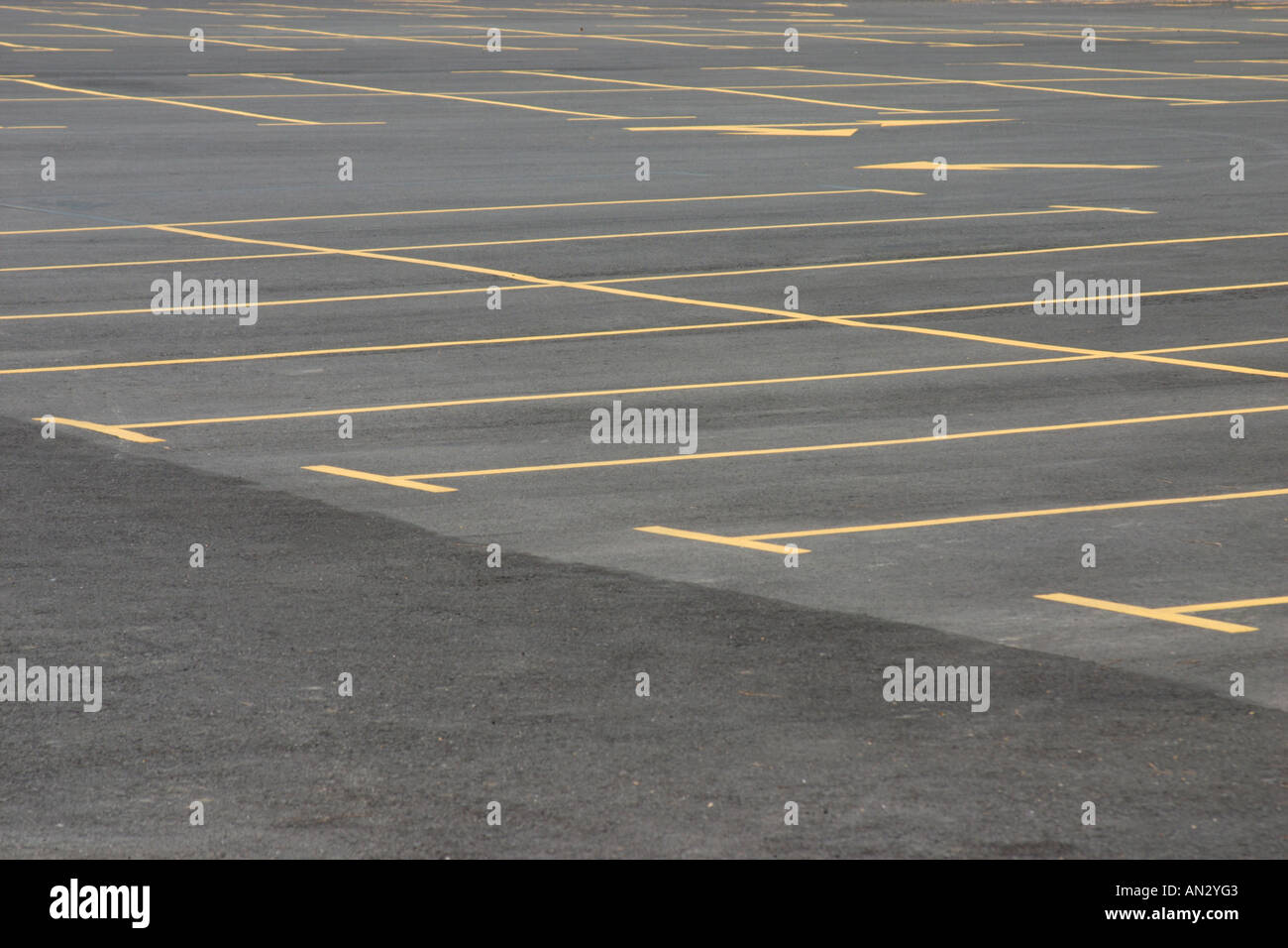 empty outdoor car park Stock Photo - Alamy