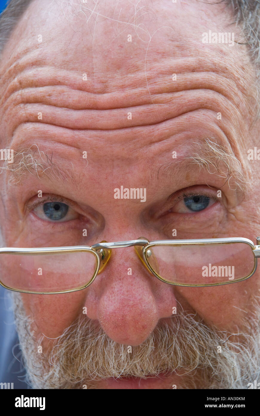 Quizzical expression hi-res stock photography and images - Alamy