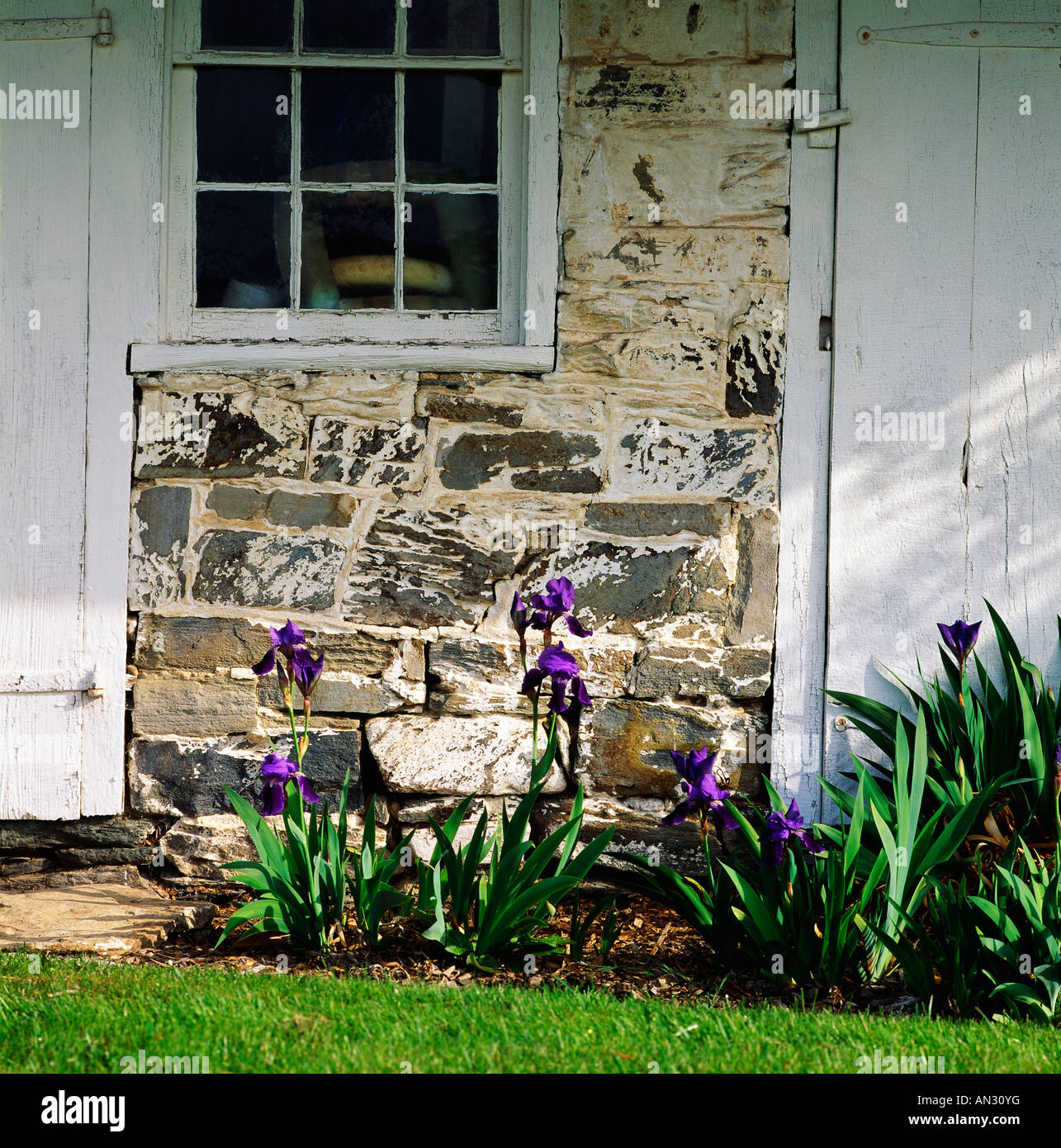 Springhouse hi-res stock photography and images - Alamy