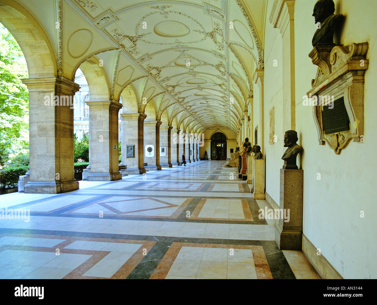 Gallery of vienna hi-res stock photography and images - Alamy