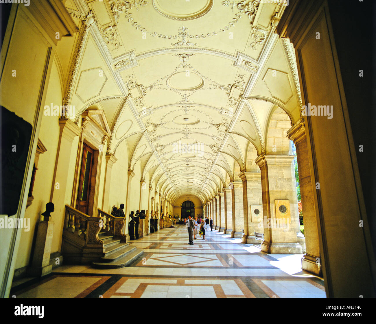Vienna gallery hi-res stock photography and images - Alamy