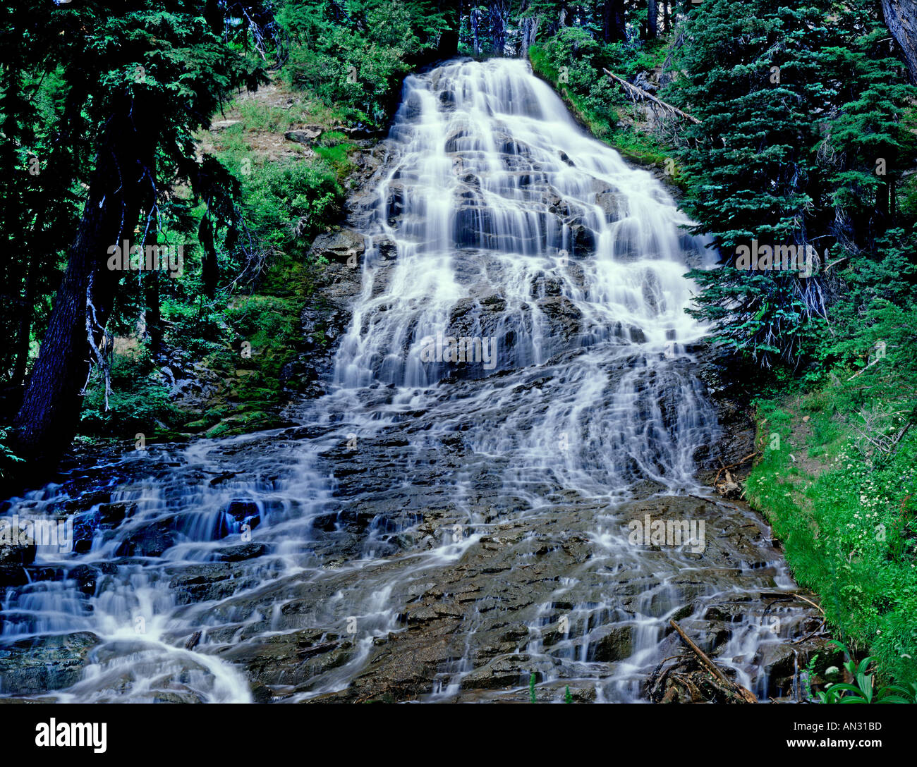 Umbrella falls hi-res stock photography and images - Alamy
