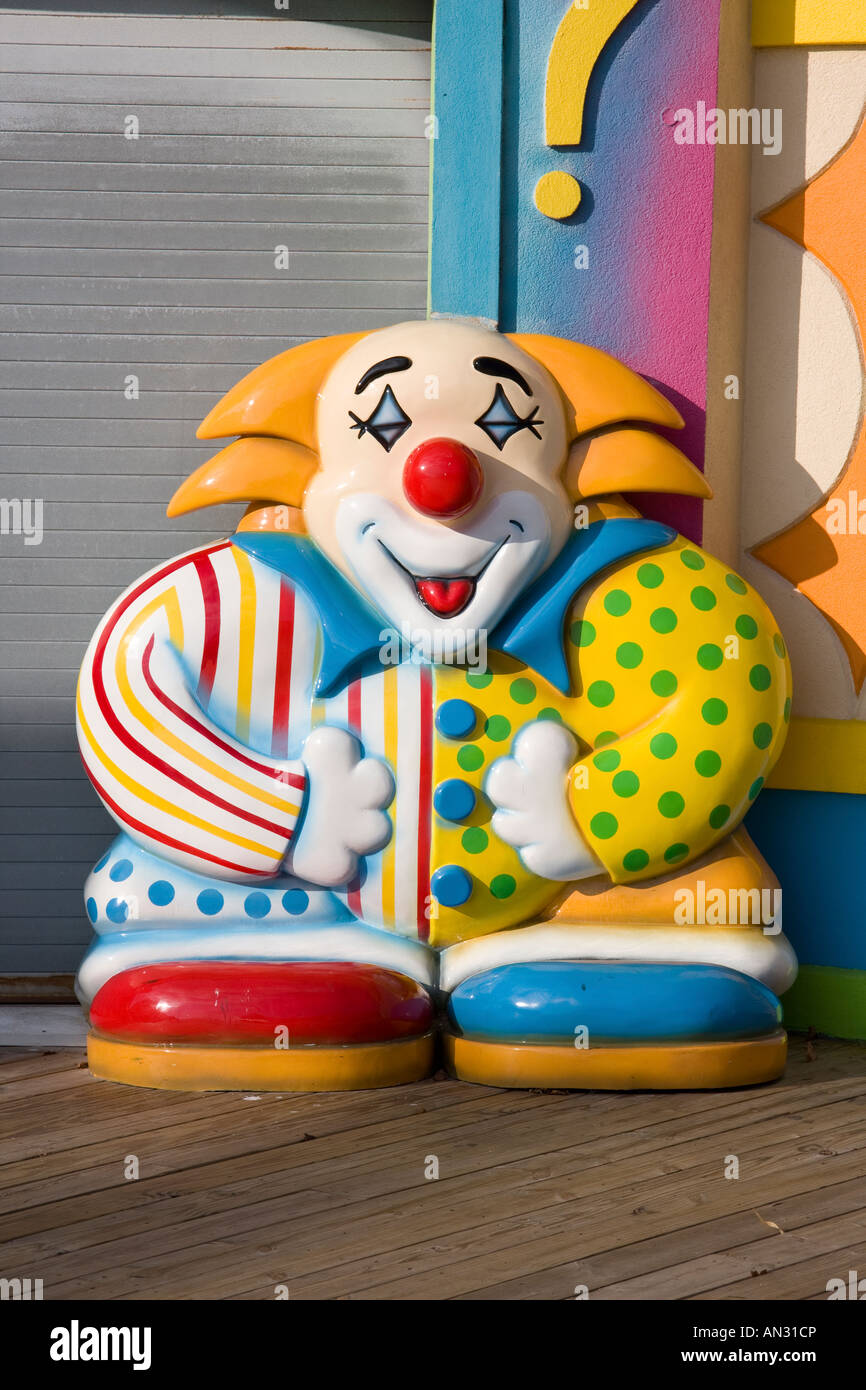 Clown amusement pier hi-res stock photography and images - Alamy