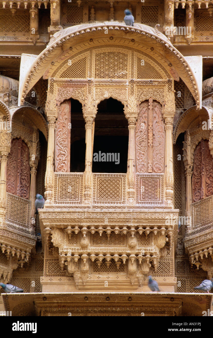 Haveli architecture details hi-res stock photography and images - Alamy