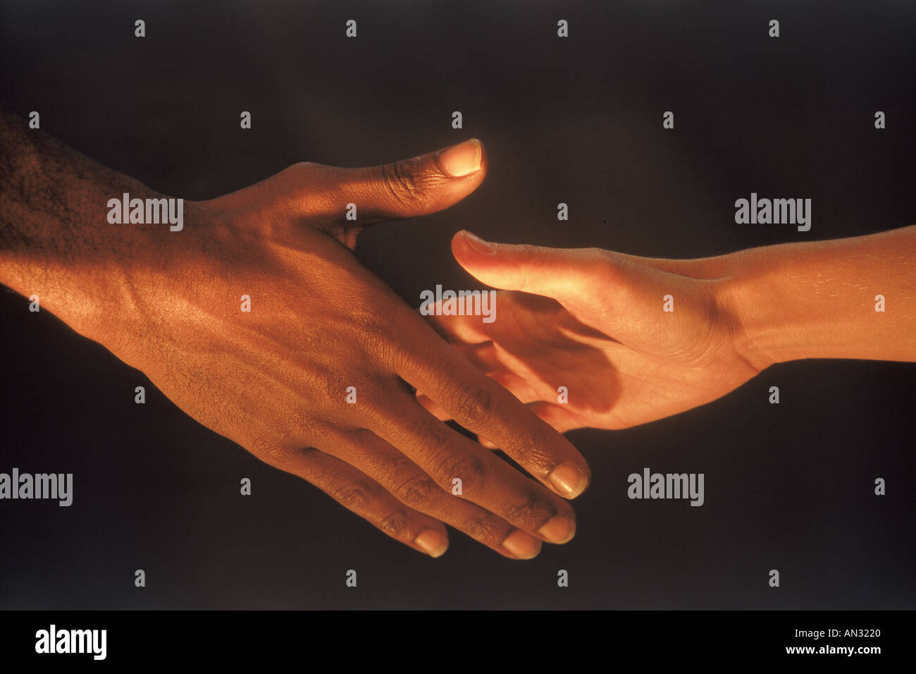Gestures of kindness hi-res stock photography and images - Alamy