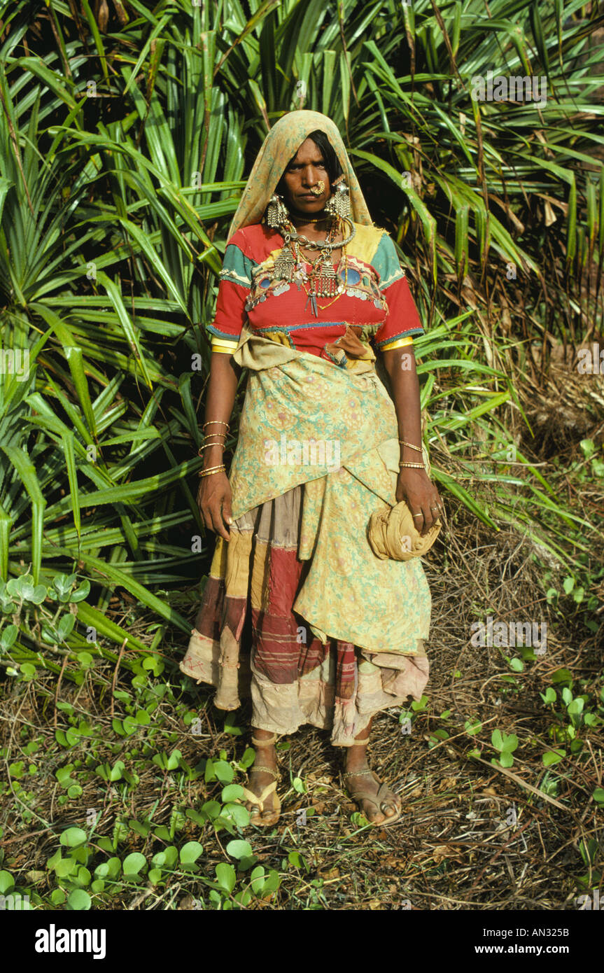 Indian woman wearing native dress in Goa India Stock Photo - Alamy