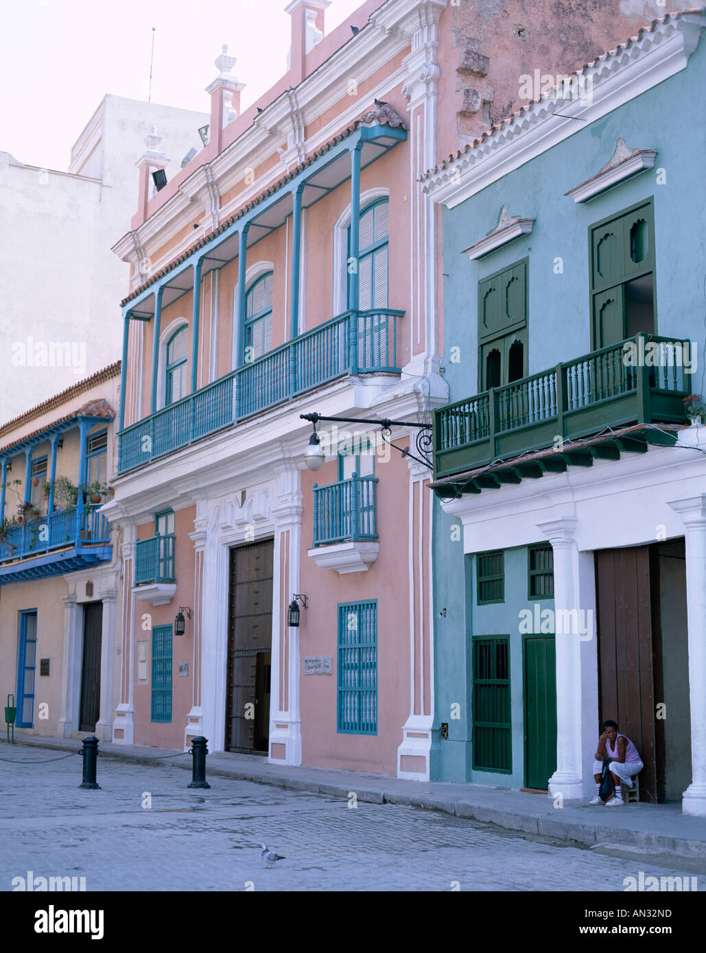 Street Scene / Colonial Architecture, Havana (Habana), Cuba Stock Photo ...