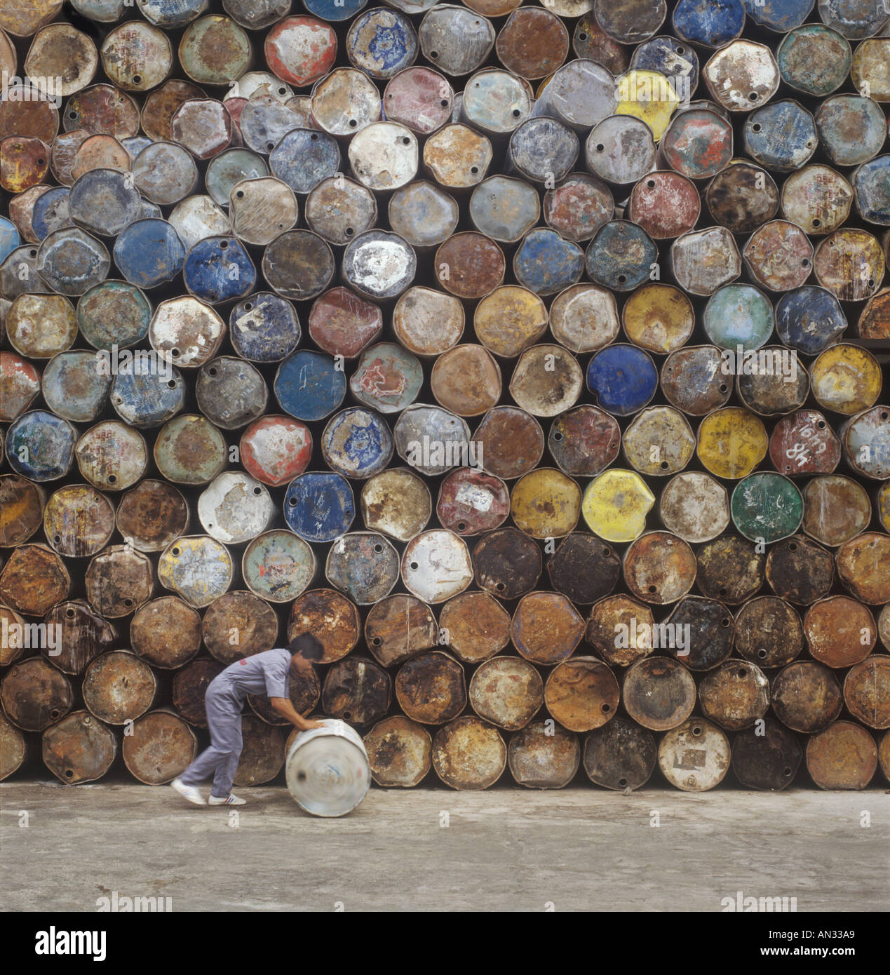 Third world manufacturing hi-res stock photography and images - Alamy