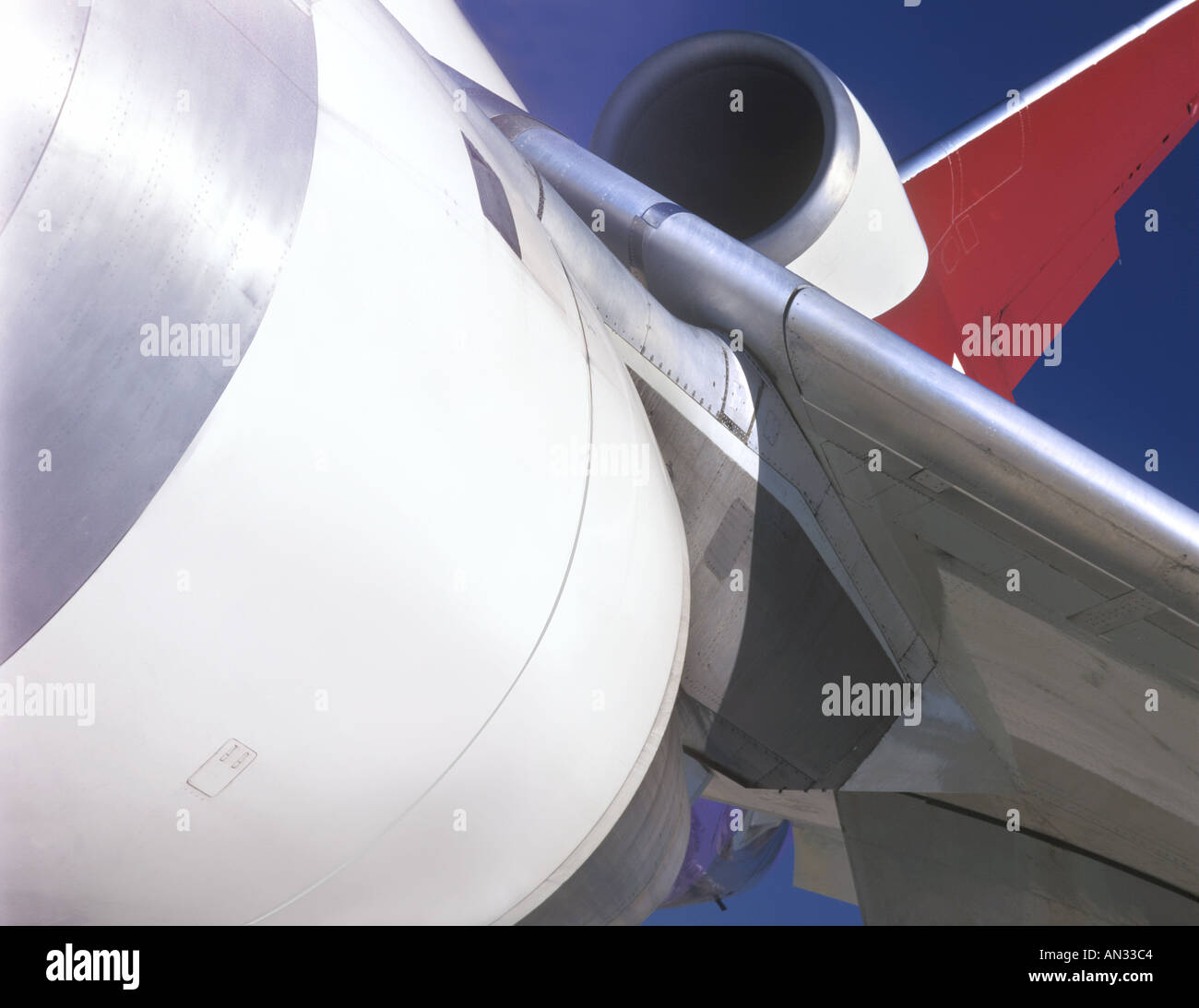 Tail engine dc 10 aircraft hi-res stock photography and images - Alamy