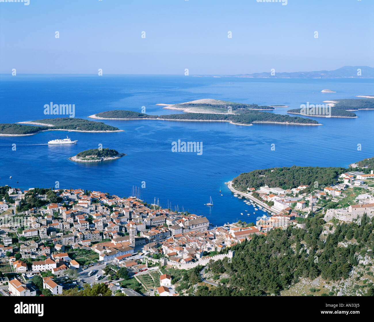 Hvar Island / Town Skyline & Harbour, Hvar, Adriactic Islands, Croatia ...