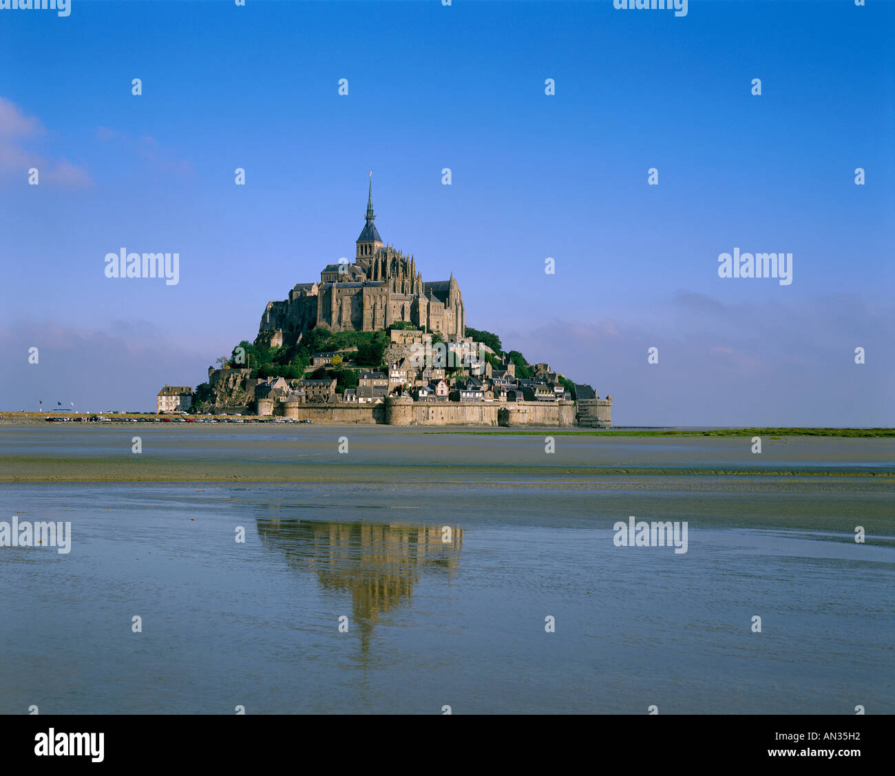 Mont-St.-Michel (Abbaye de Mont-St.-Michel), Mont-St.-Michel, Normandy ...