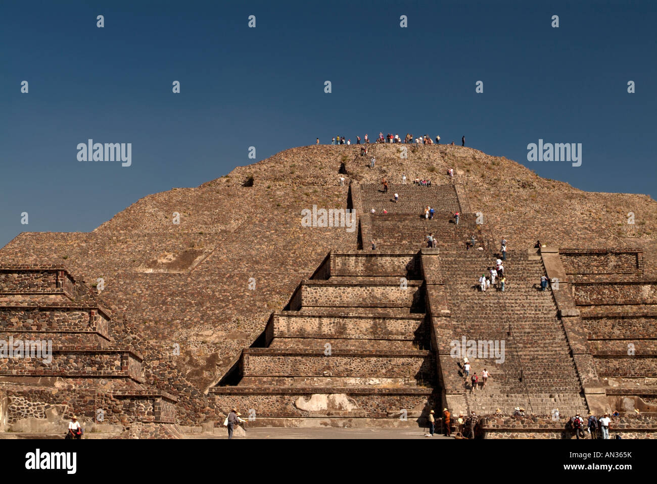 Tourists climbing the Pyramid of the Sun at the ancient Aztec ...