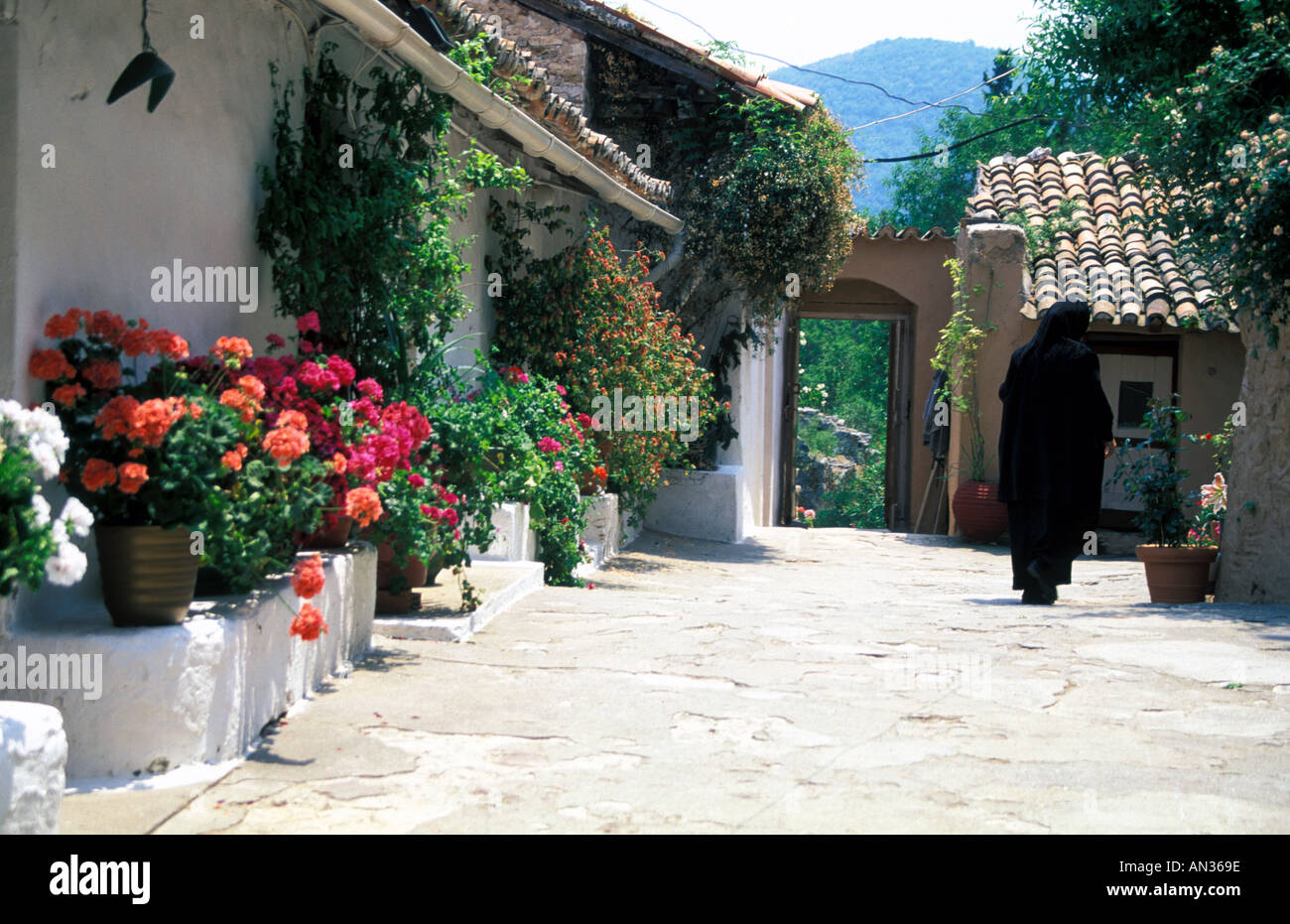 Enclosed nun hi-res stock photography and images - Alamy