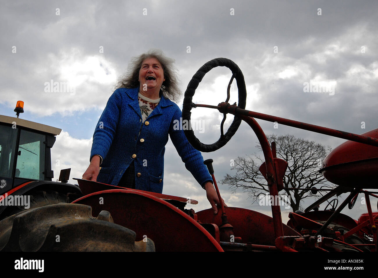 pic martin phelps 30 04 06 devizes young farmers rally at bromham ...