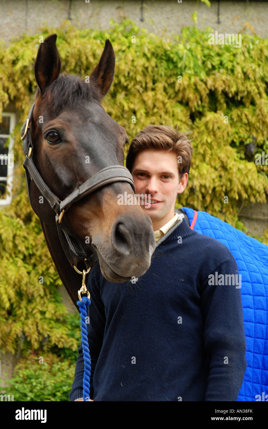 pic martin phelps 25 05 06 lifestyle magazine feature harry mead and ...