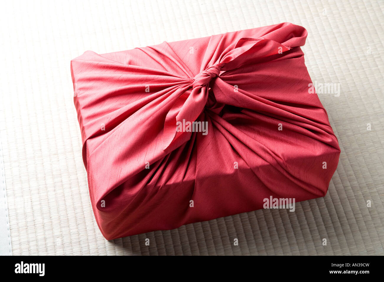 Furoshiki japan hi-res stock photography and images - Alamy
