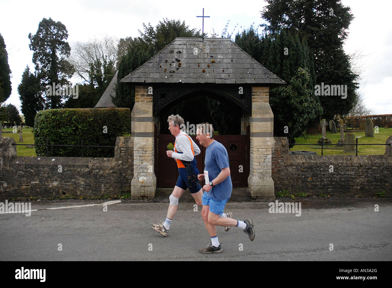 pic martin phelps 09 04 06 pewsey 10k race Stock Photo - Alamy