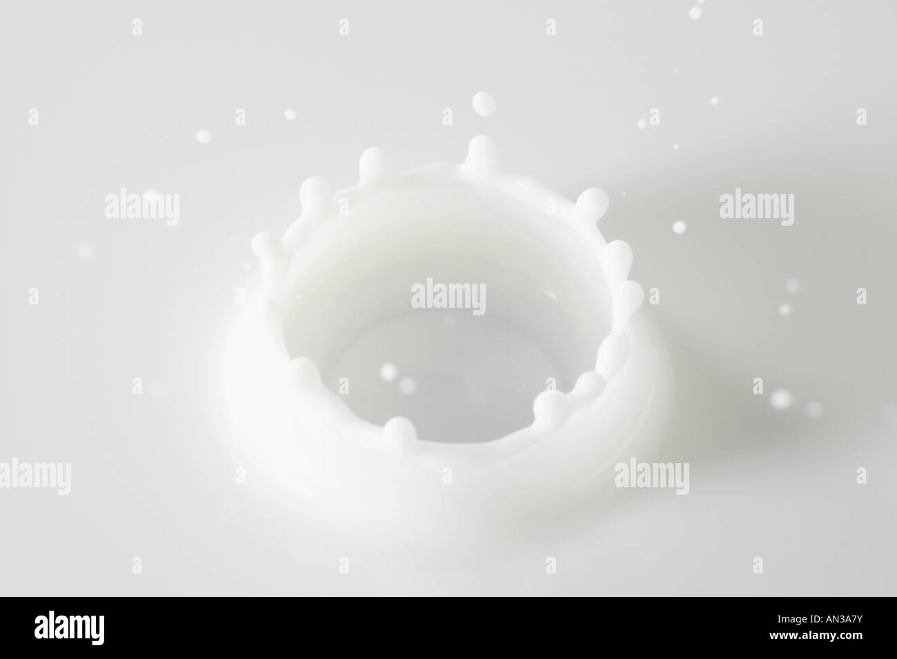 Milk crown hi-res stock photography and images - Alamy