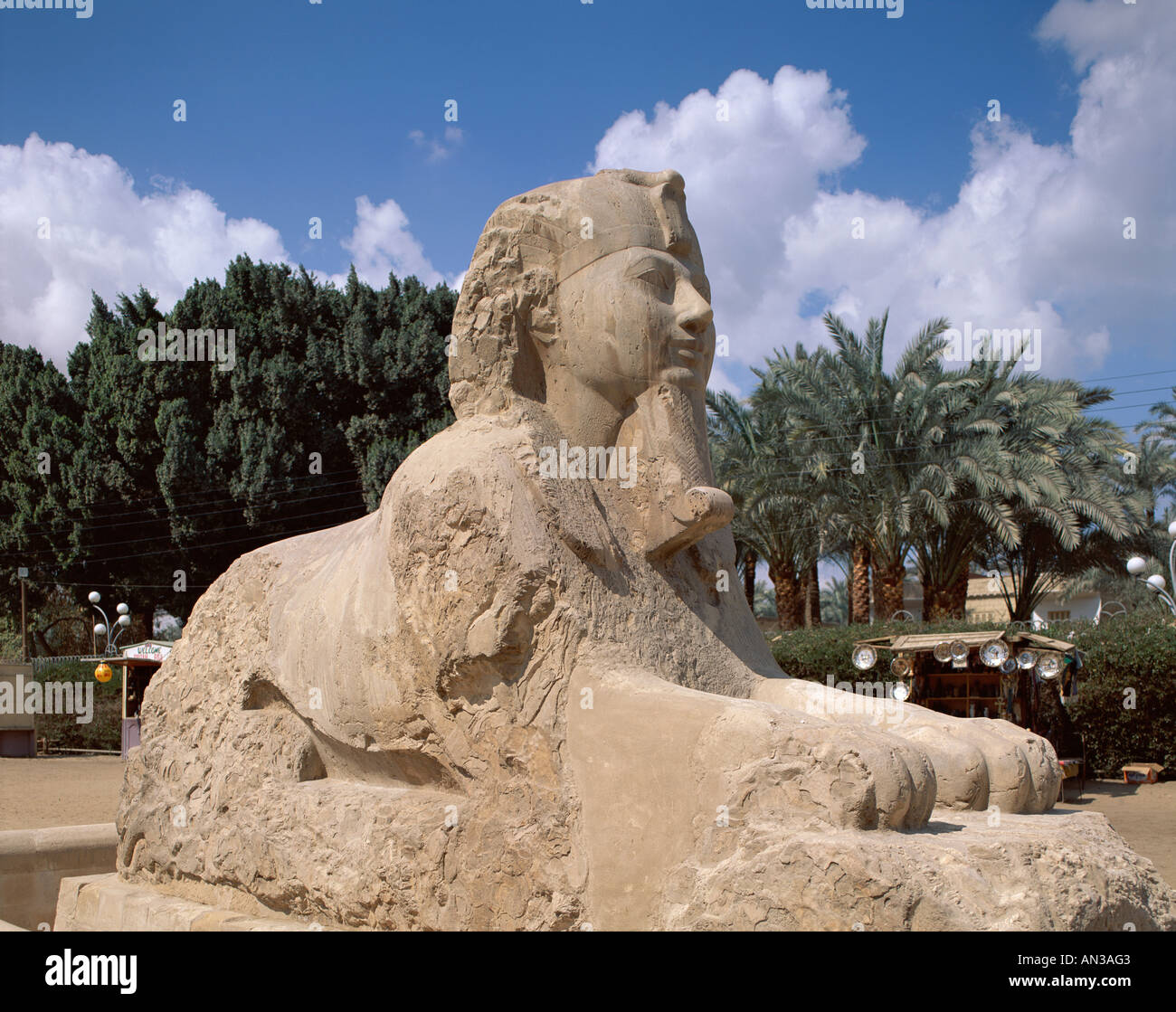 Sphinx memphis hi-res stock photography and images - Alamy
