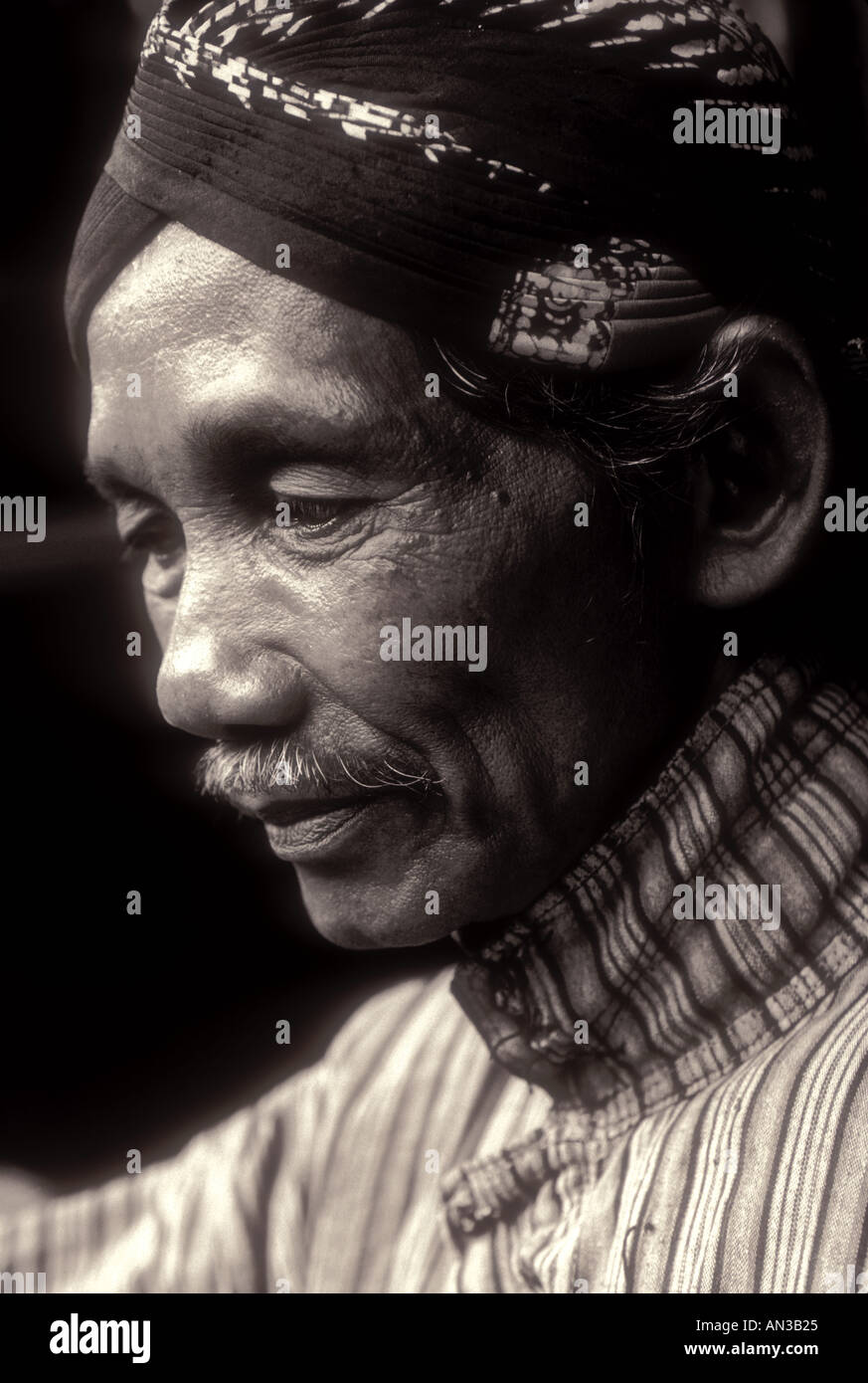 Javanese man hi-res stock photography and images - Alamy