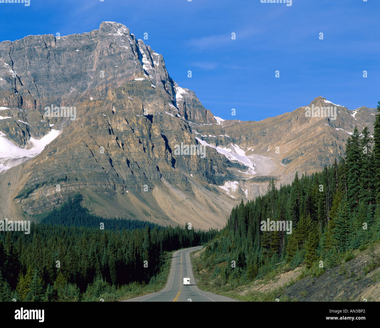 Icefields Parkway Drive / Scenic Highway, Icefields Parkway, The ...