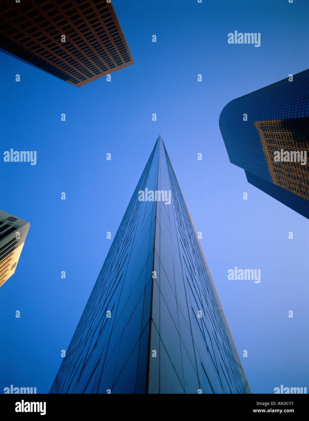Pointed skyscrapers hi-res stock photography and images - Alamy