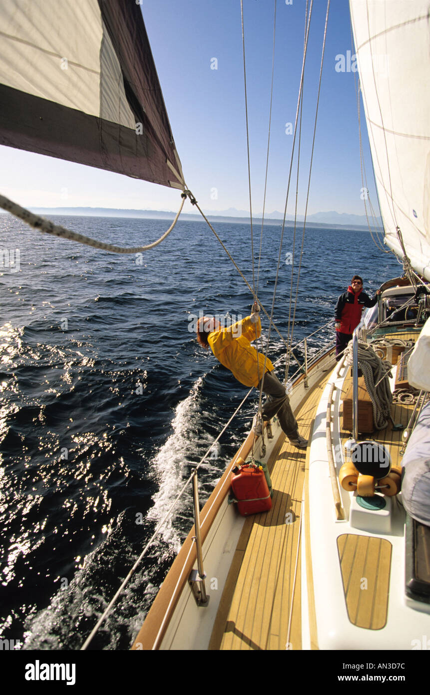 Sailing sloop hi-res stock photography and images - Alamy