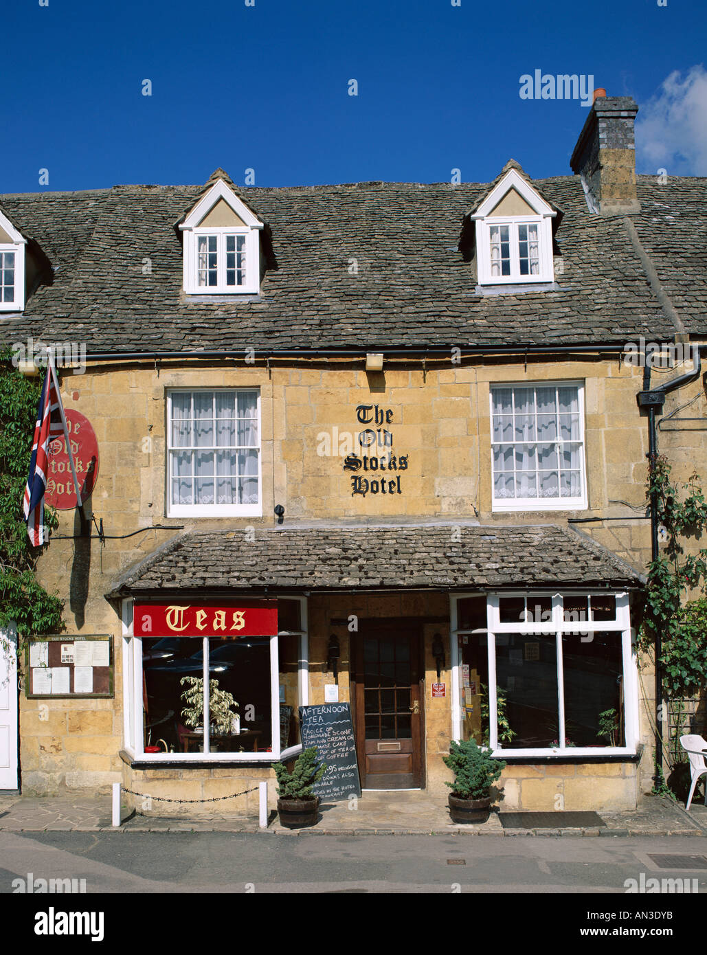 Old stocks hi-res stock photography and images - Alamy