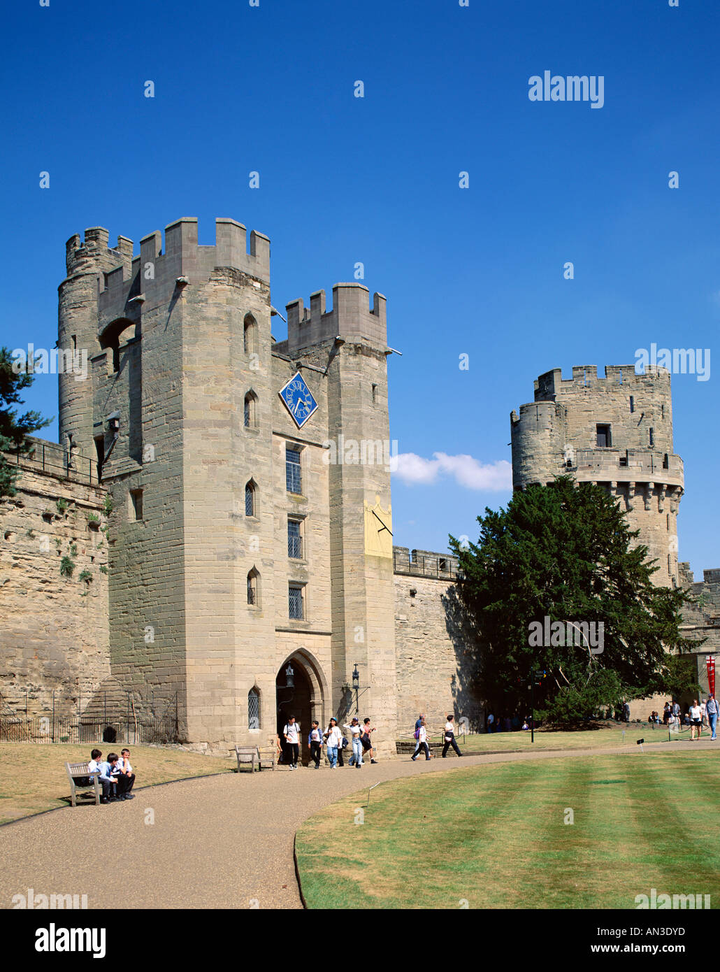 Warwick central hi-res stock photography and images - Alamy