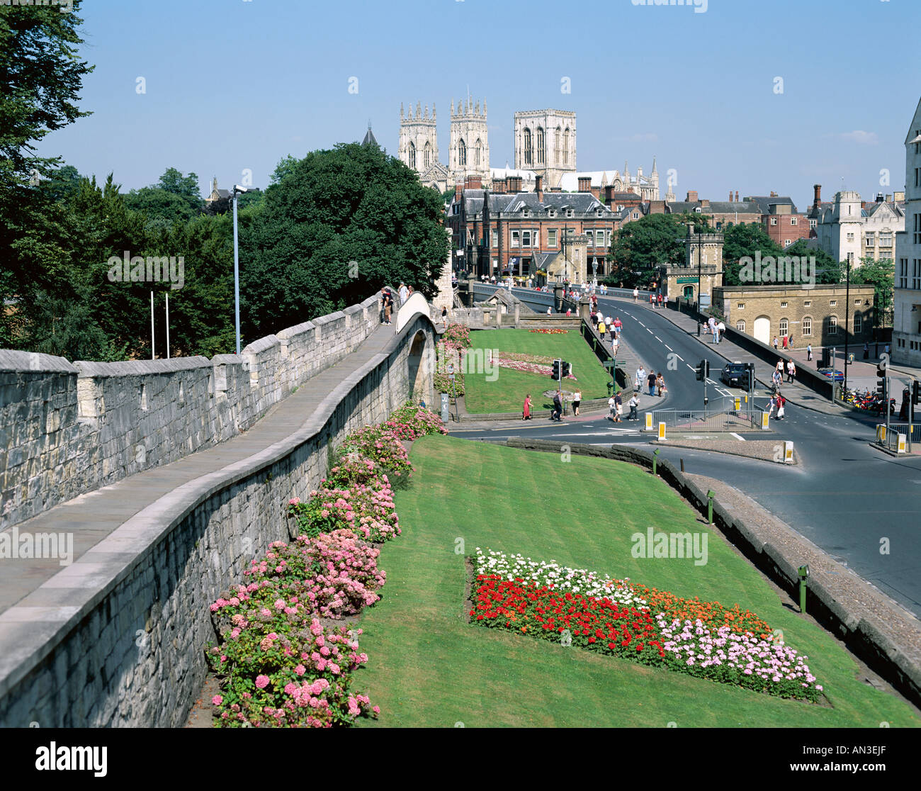 City Walls & York Minster Cathedral, York, North Yorkshire, England ...